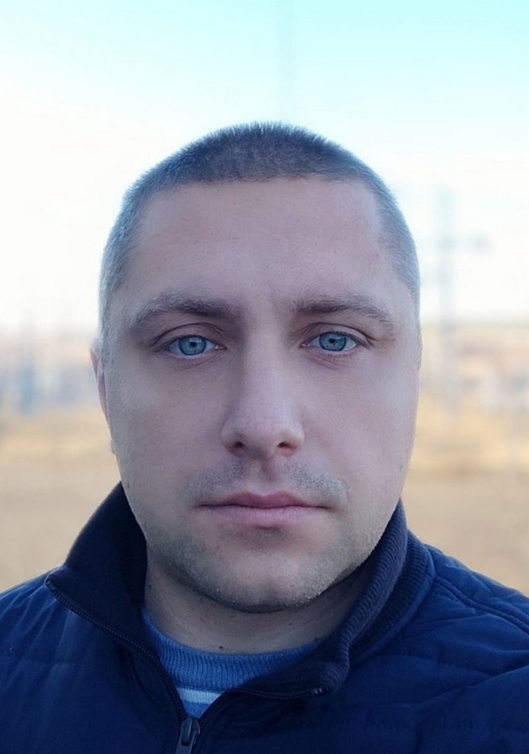 Oleksandr Rudenko Front-End Developer